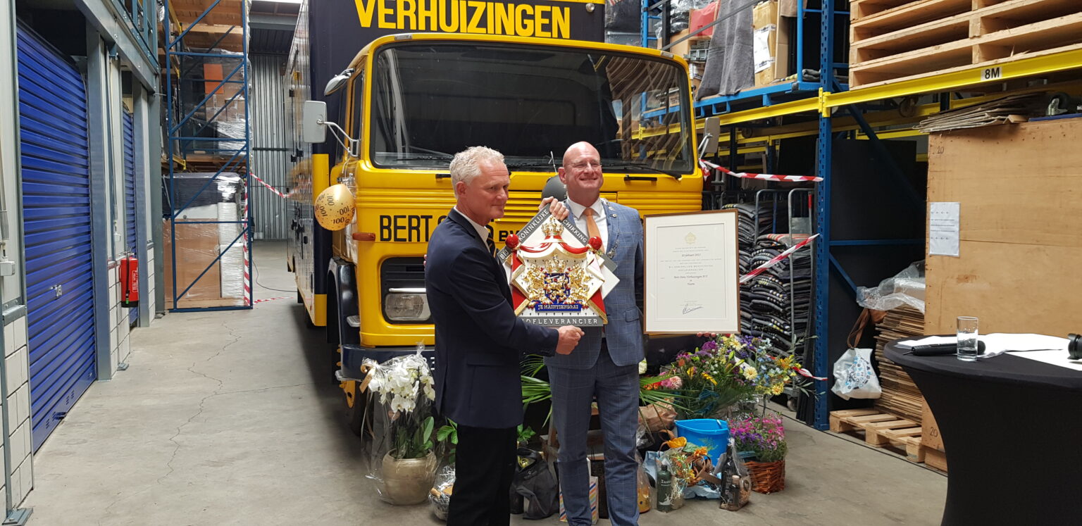HONDERDJARIGE BERT OOMS VIERT DUBBEL FEEST - Erkende Verhuizers