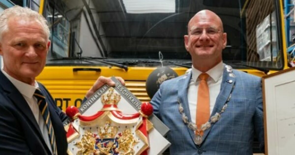 HONDERDJARIGE BERT OOMS VIERT DUBBEL FEEST | Erkende Verhuizers